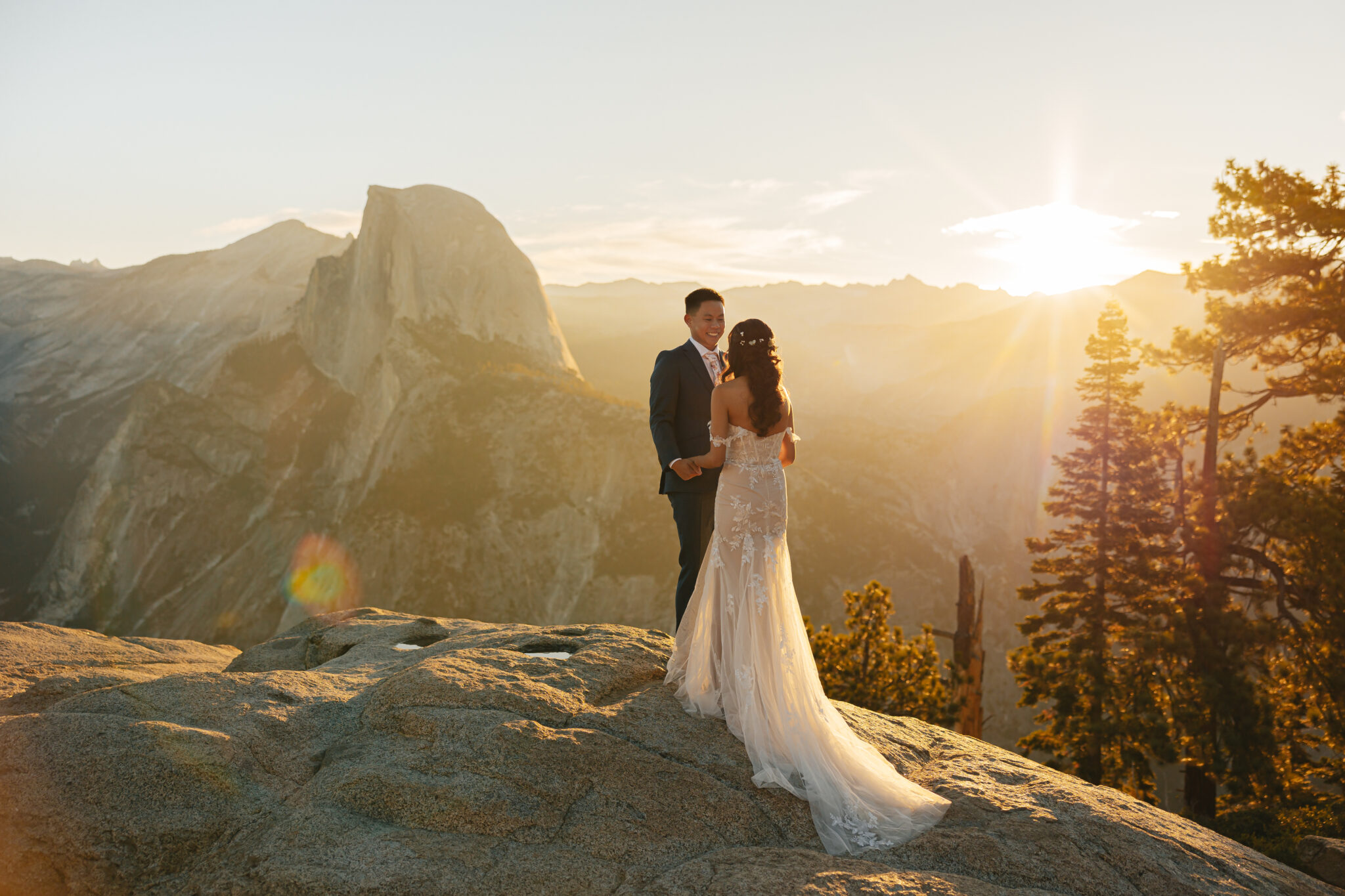 Romantic Yosemite Wedding Weekend to Remember - jessielynphotography.com