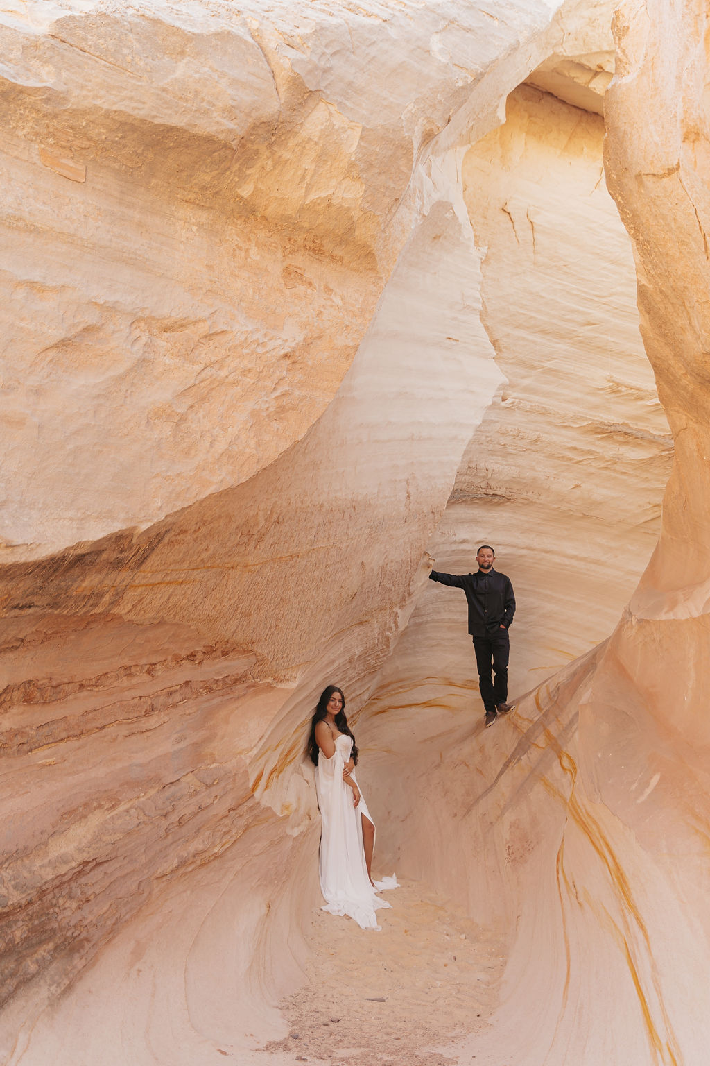 Desert of Utah Elopement at Sunrise - jessielynphotography.com