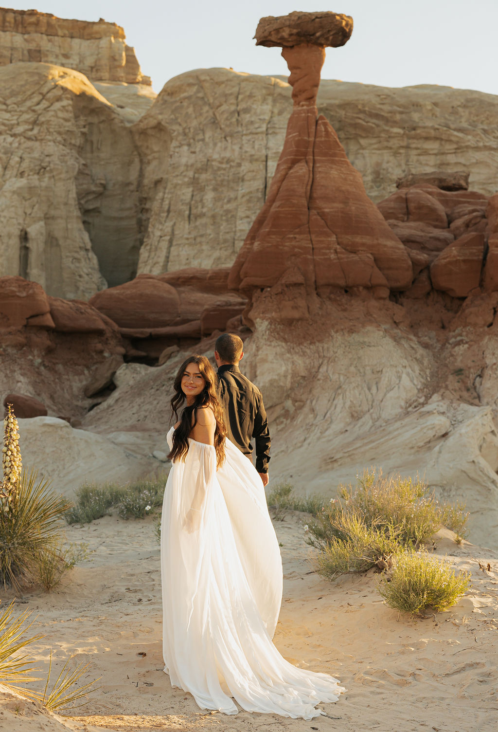 Desert of Utah Elopement at Sunrise - jessielynphotography.com