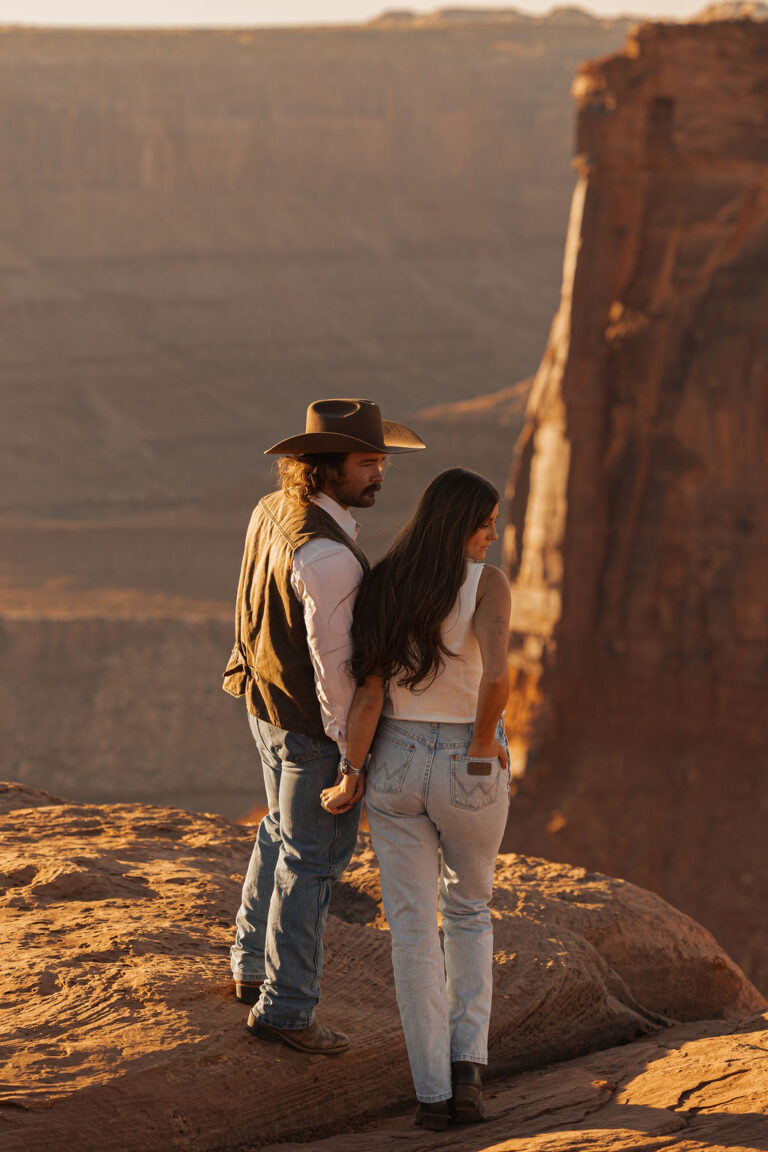 Western Cowboy Desert Adventure - jessielynphotography.com